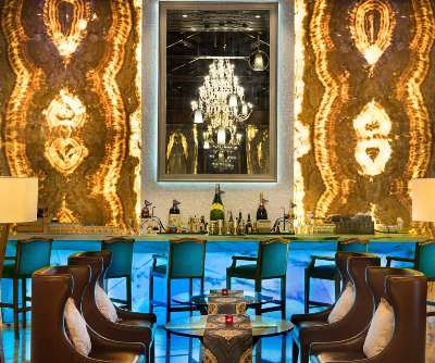 Sheraton Lampung Hotel - The Straits Bar | Club Marriott