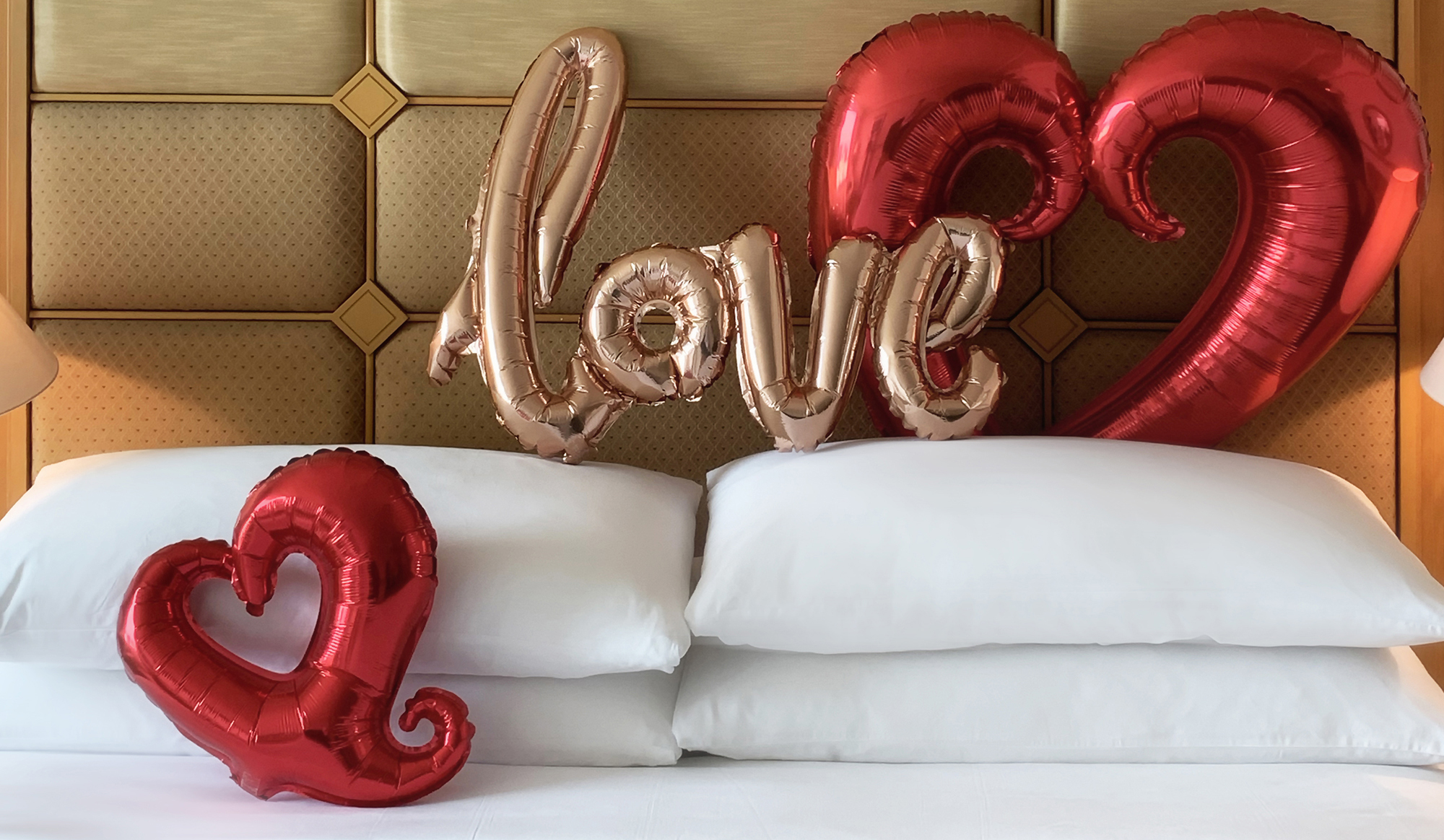 Renaissance Riverside Hotel Saigon - Atrium Lounge - Romantic ...