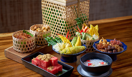 Bangkok Marriott Hotel The Surawongse - Praya Kitchen - Dive into ...