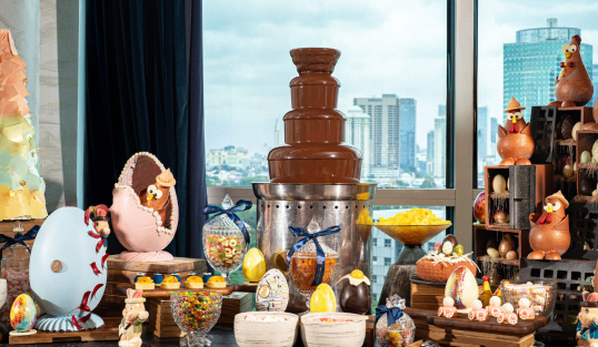 The Ritz-Carlton Jakarta, Pacific Place - PA.SO.LA Restaurant & Lounge ...