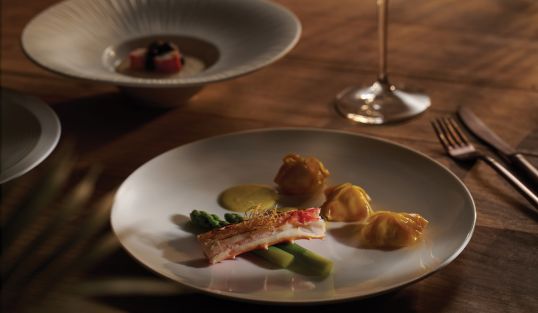 JW Marriott Hotel Hong Kong - Fish Bar - INDULGE IN THE FLAVOURS OF ...